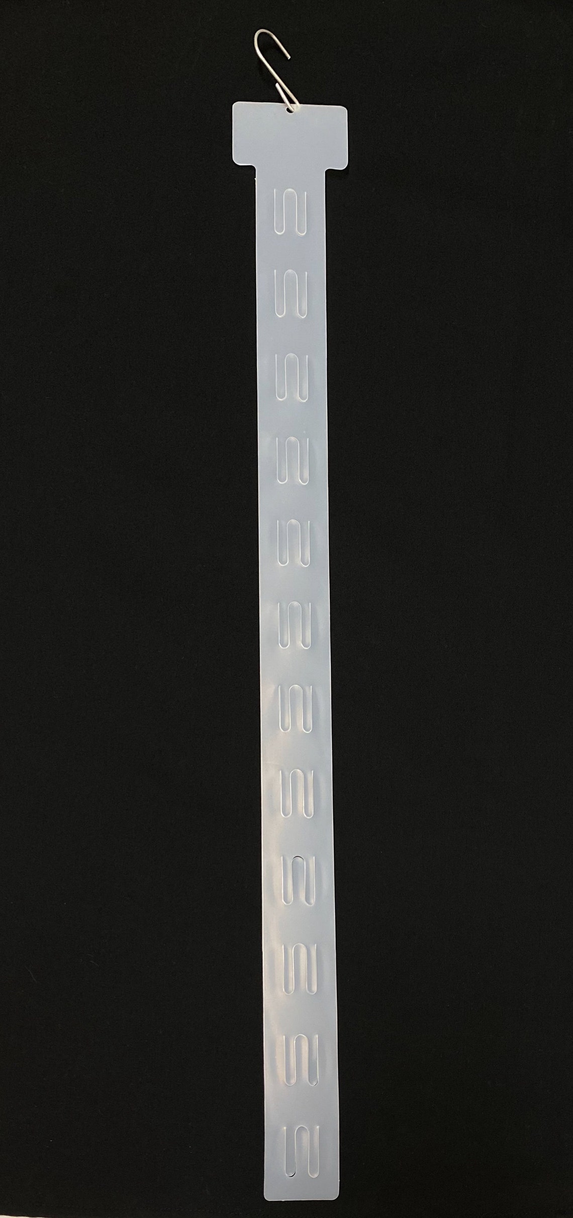 Merchandise Display Strips With Metal Hooks -shop Fixtures, Plastic ...