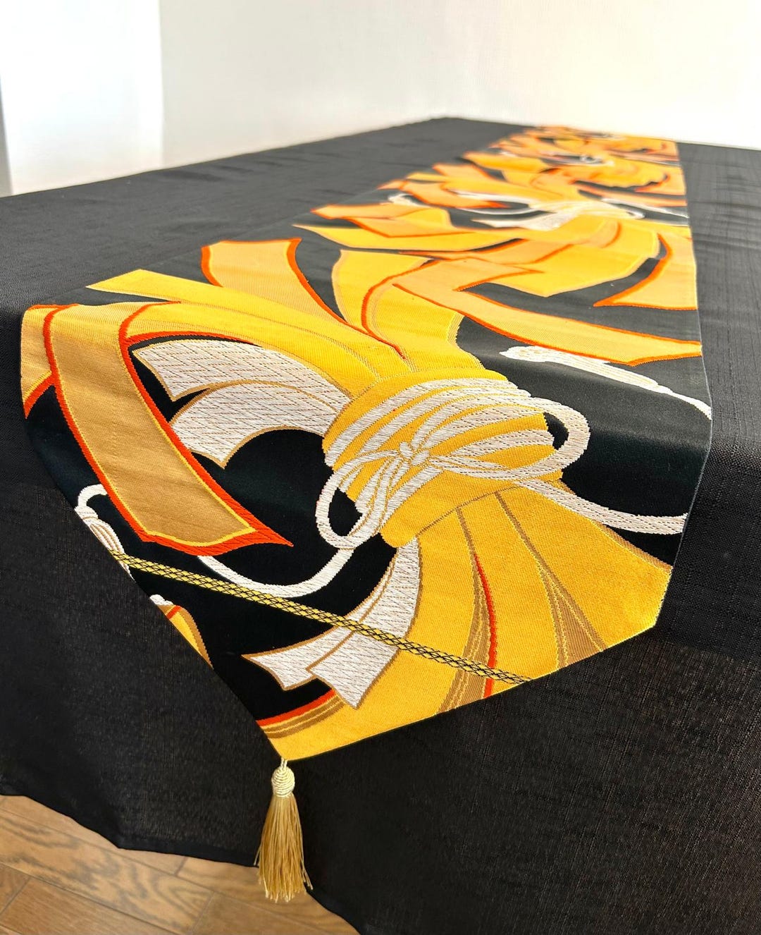 Golden Longevity! Table Runner "black/gold Bundled Noshi" Silk Kimono ...