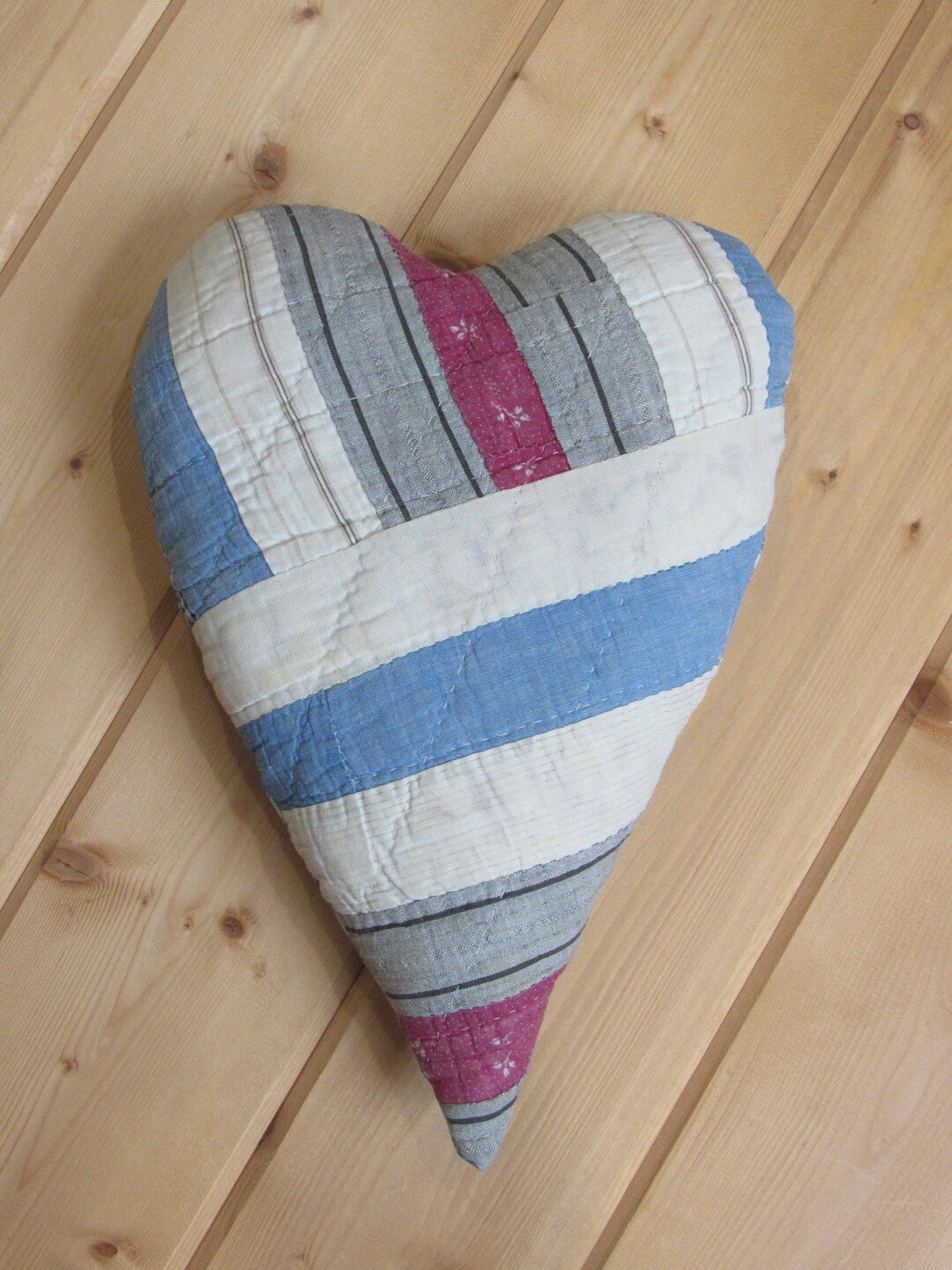 Large Prim Quilt Heart, 14" X 9.5", Blue Gray Mulberry White Patchwork ...