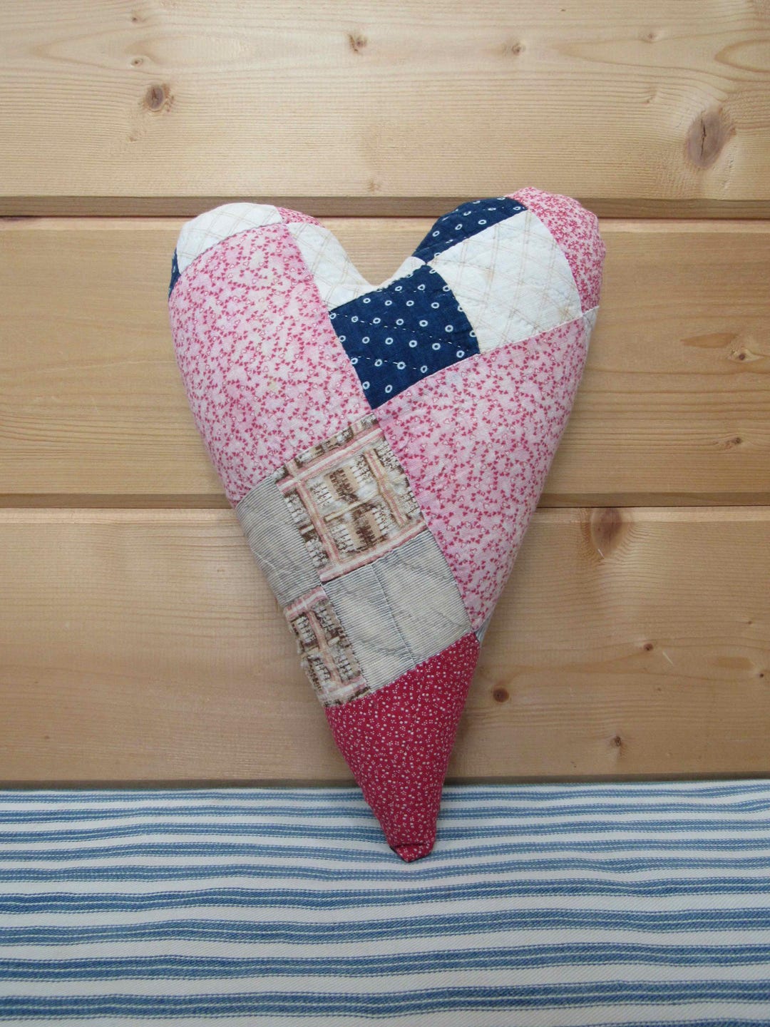 Prim Early Quilt Heart, Patchwork Basket Filler, Farmhouse Shelf Tuck ...