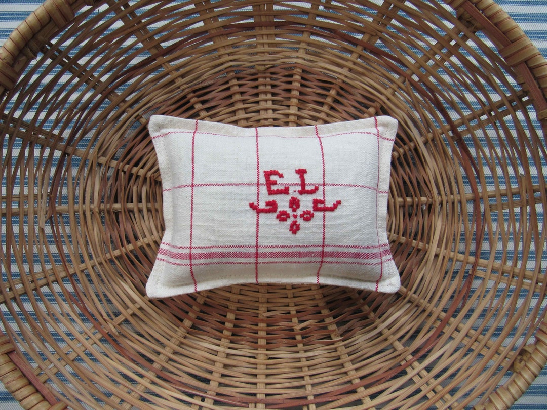 Small Vintage Pillow Tuck, Red Monogrammed Linen, Primitive Colonial ...