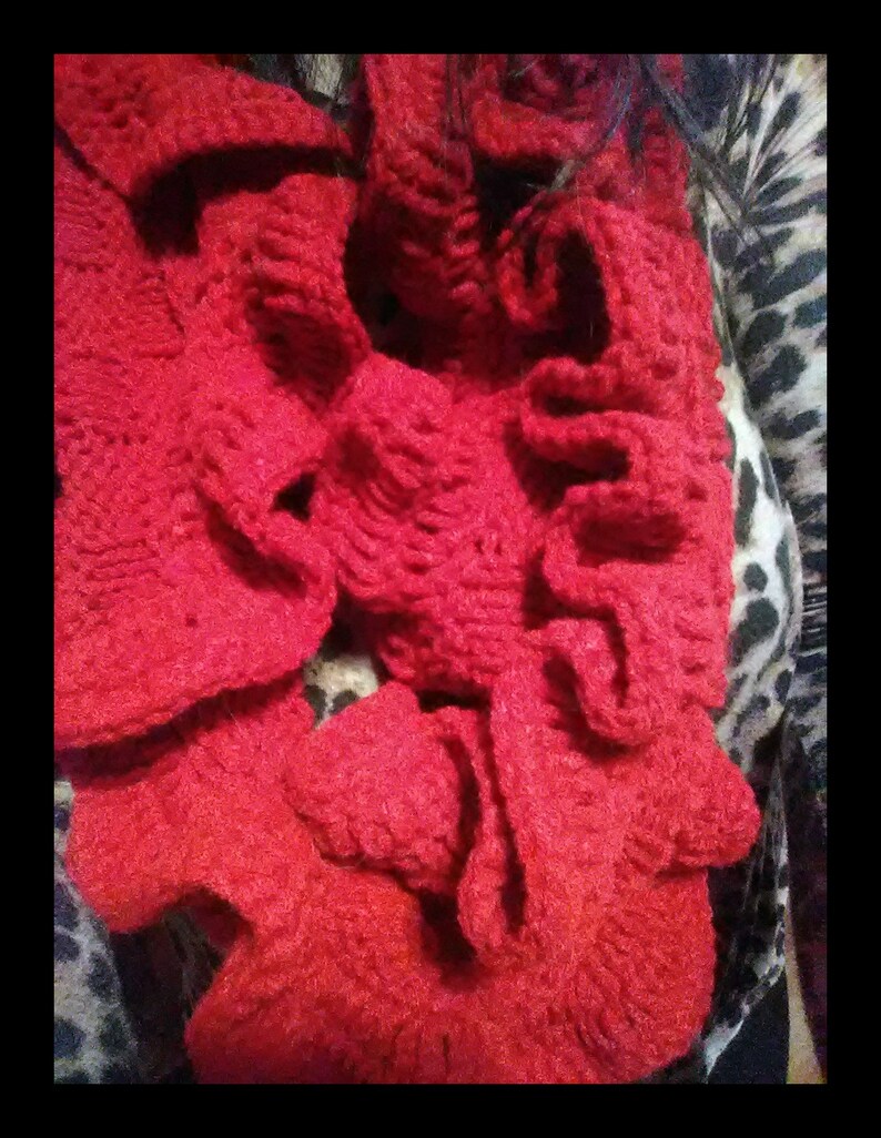 Ribbed Knit Ruffled Edge Cowl, Knitted Ruffle Cowl, Knitted Scarf ...