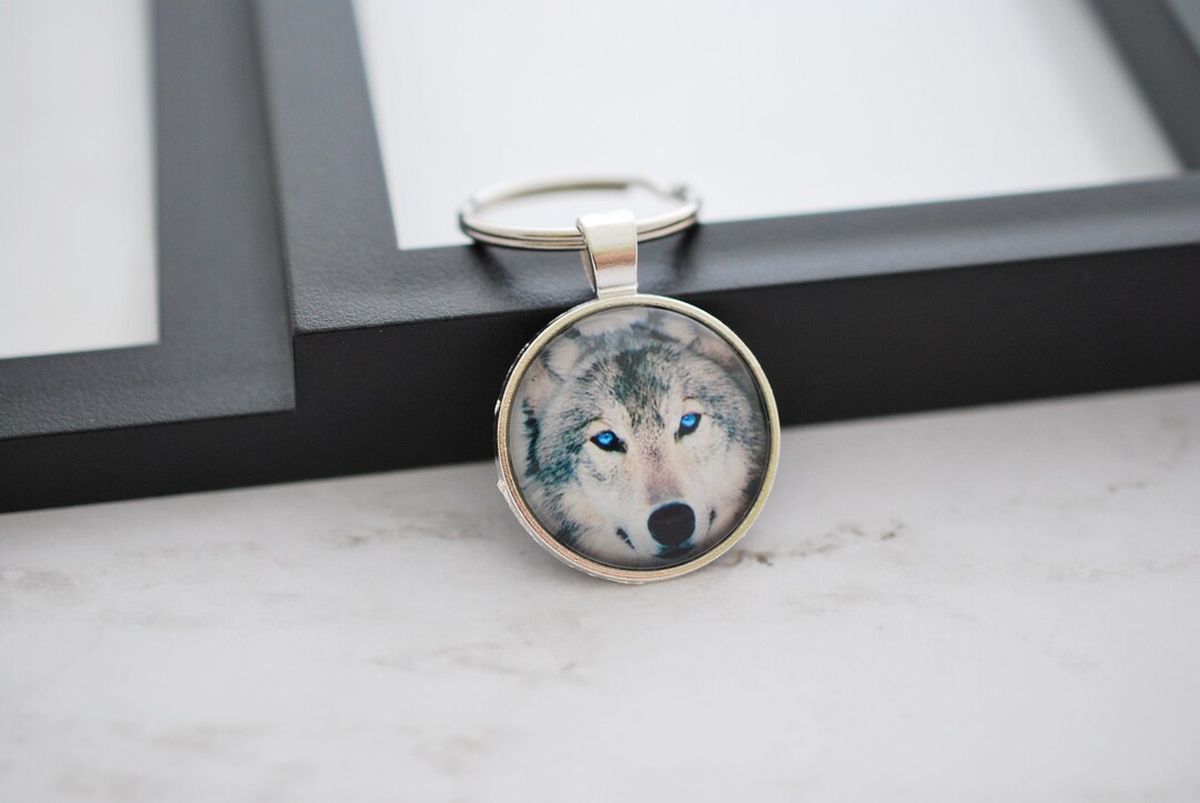 Grey Wolf Keychain: Silver Plated Cabochon Key Ring - Etsy