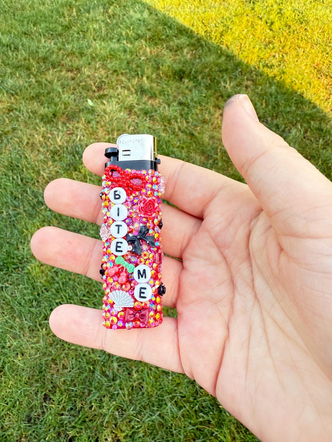 Puffprettyco | Red Bedazzled Lighter - Etsy