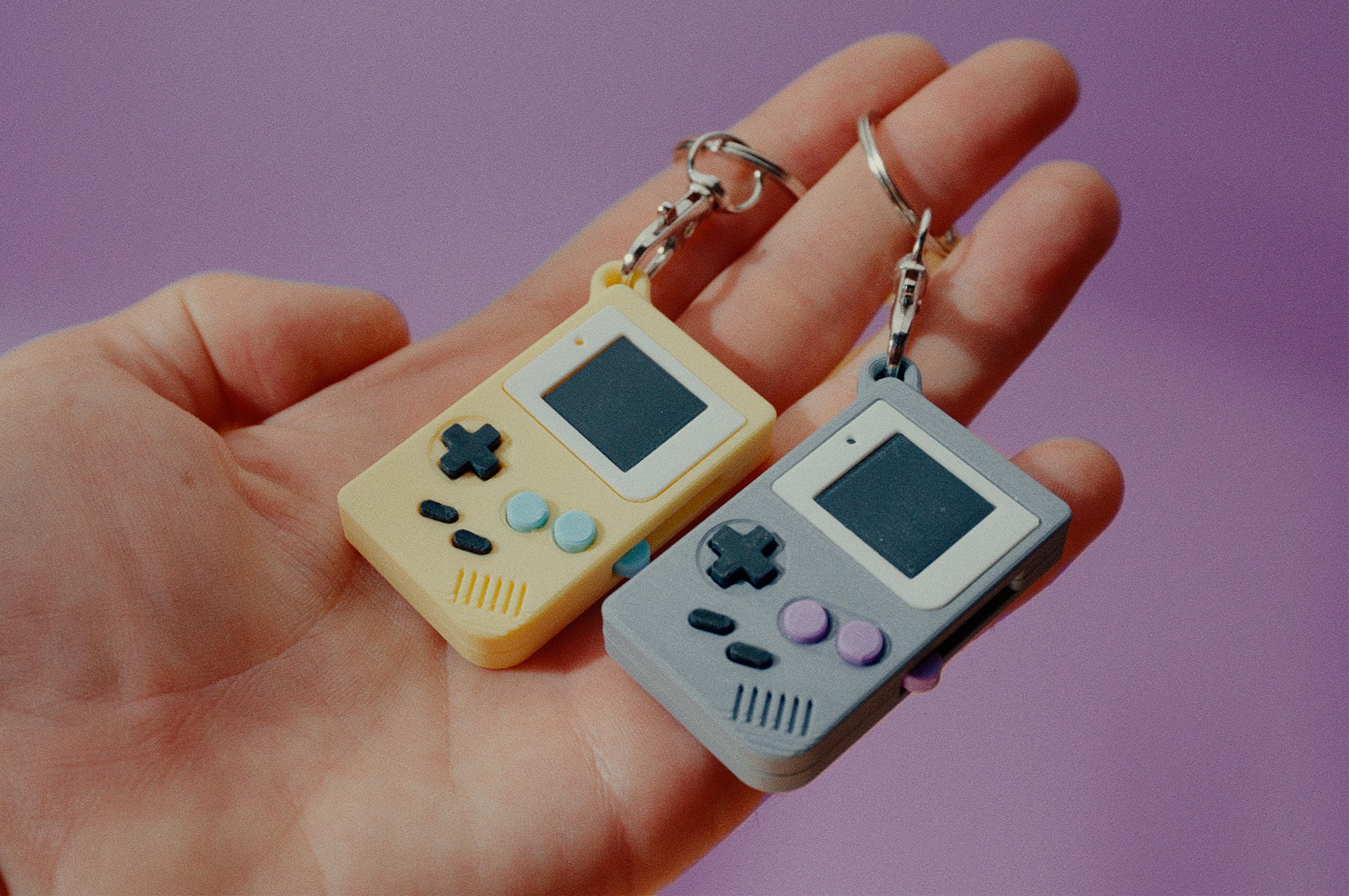Mini Gameboy Keychain – Retro Fidget Toy for Gamers & Collectors - Etsy