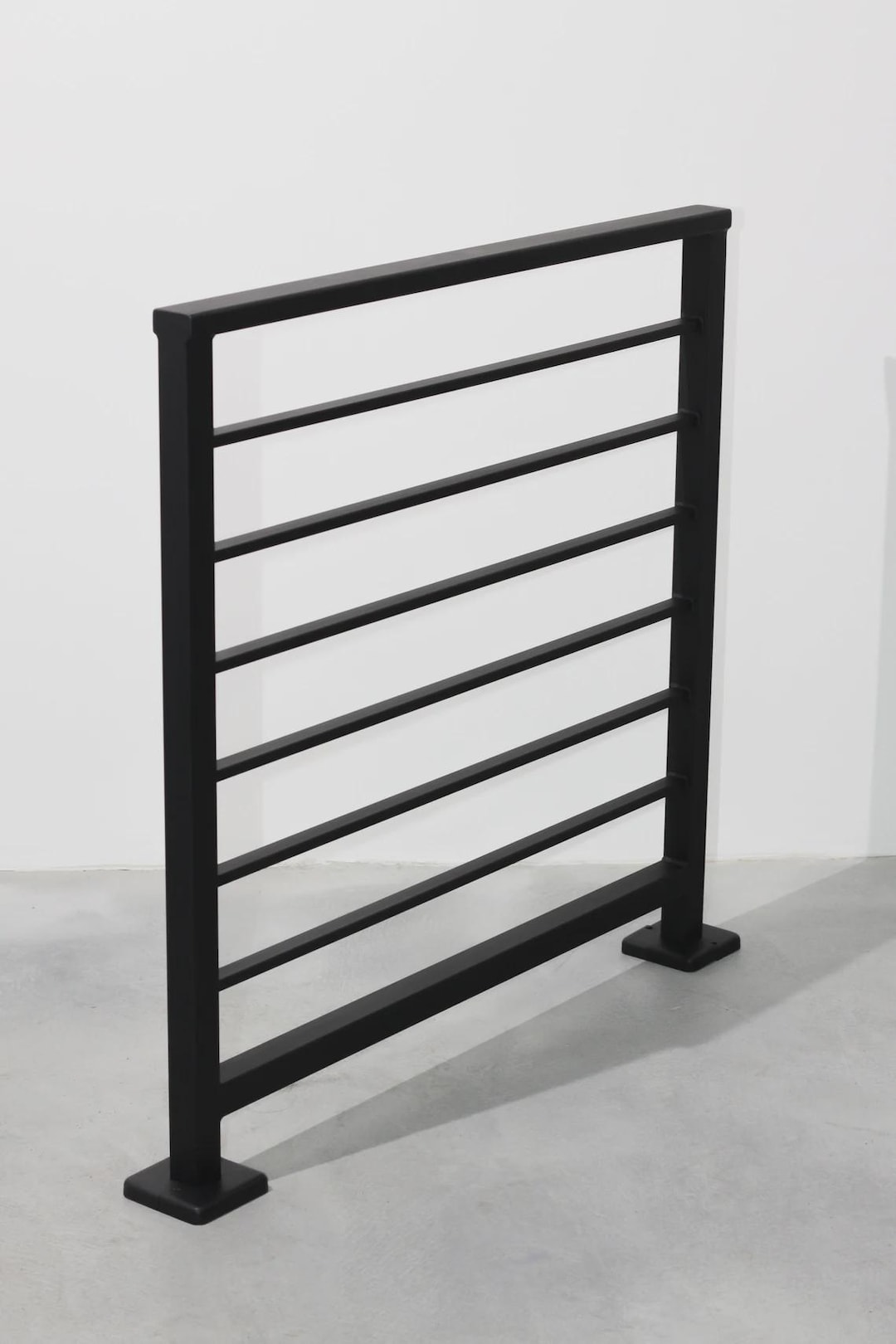 Modern Horizontal Metal Railing – Custom Pre-built Guardrail for Deck ...