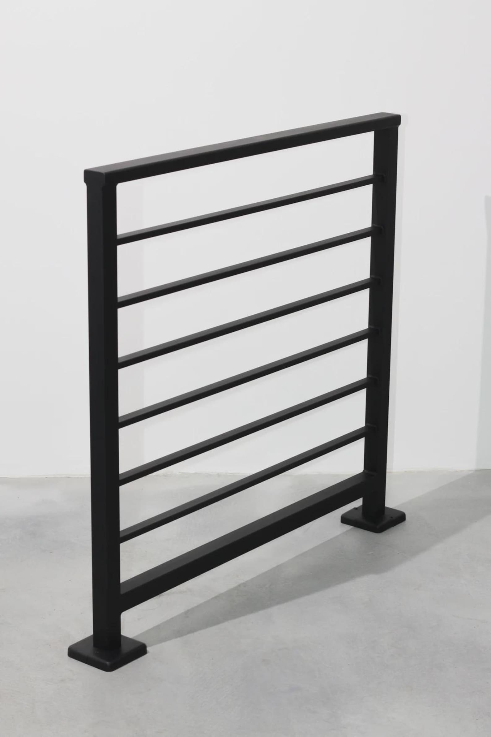 Modern Horizontal Metal Railing – Custom Pre-built Guardrail for Deck ...