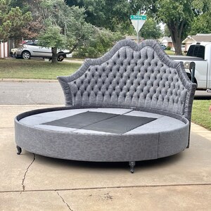 Round Bed Platform Frame Tufted Upholstered Scallop Curvy French Retro ...