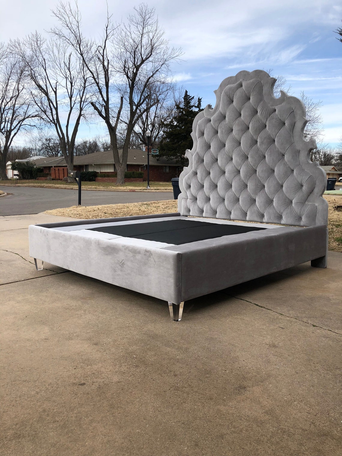 Upholstered Headboard French Curvy Scalloped Platform Bed Frame King ...