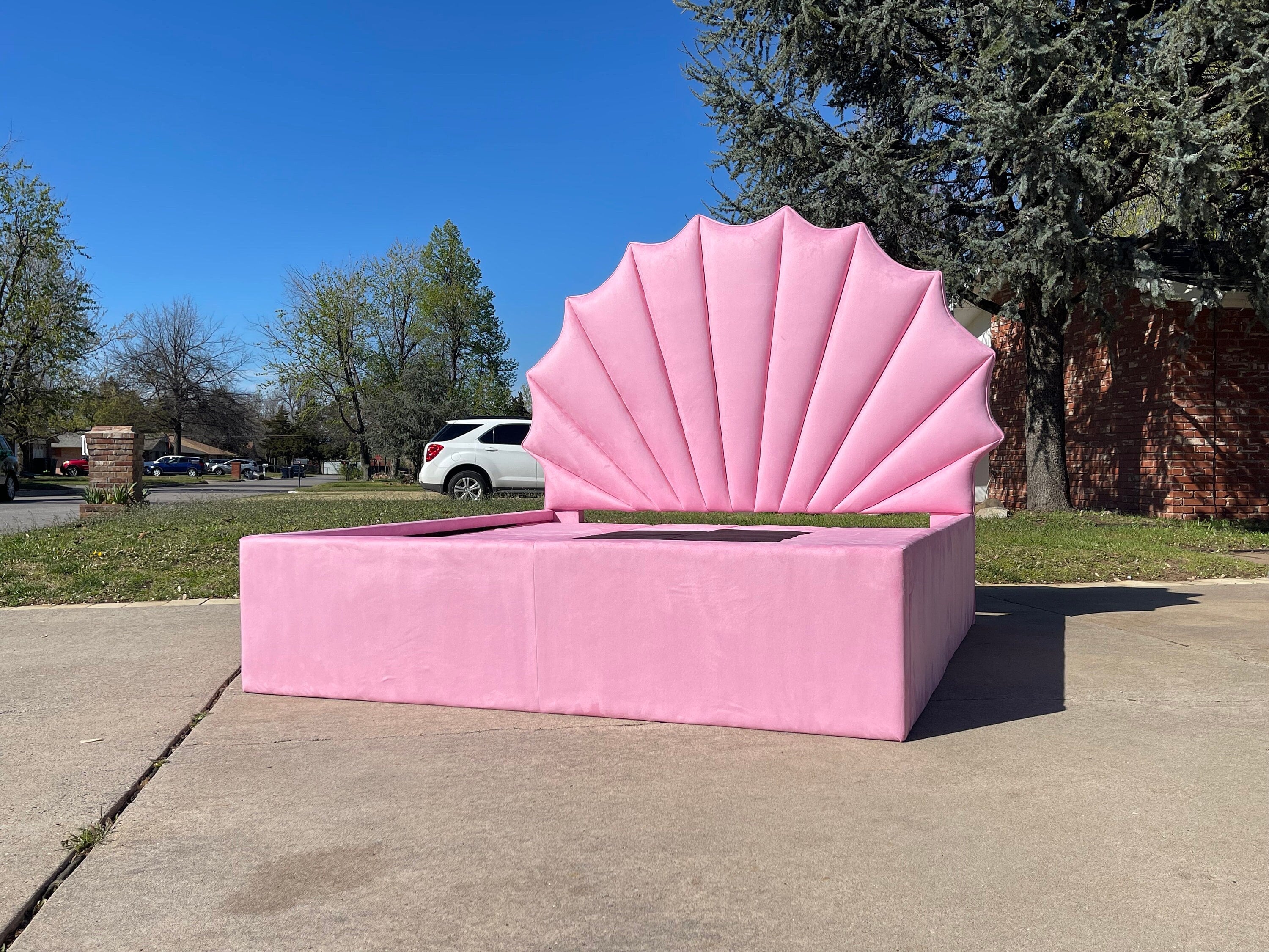 Clam Shell Velvet Bed Frame: Barbie Inspired Custom Tufted Headboard - Etsy