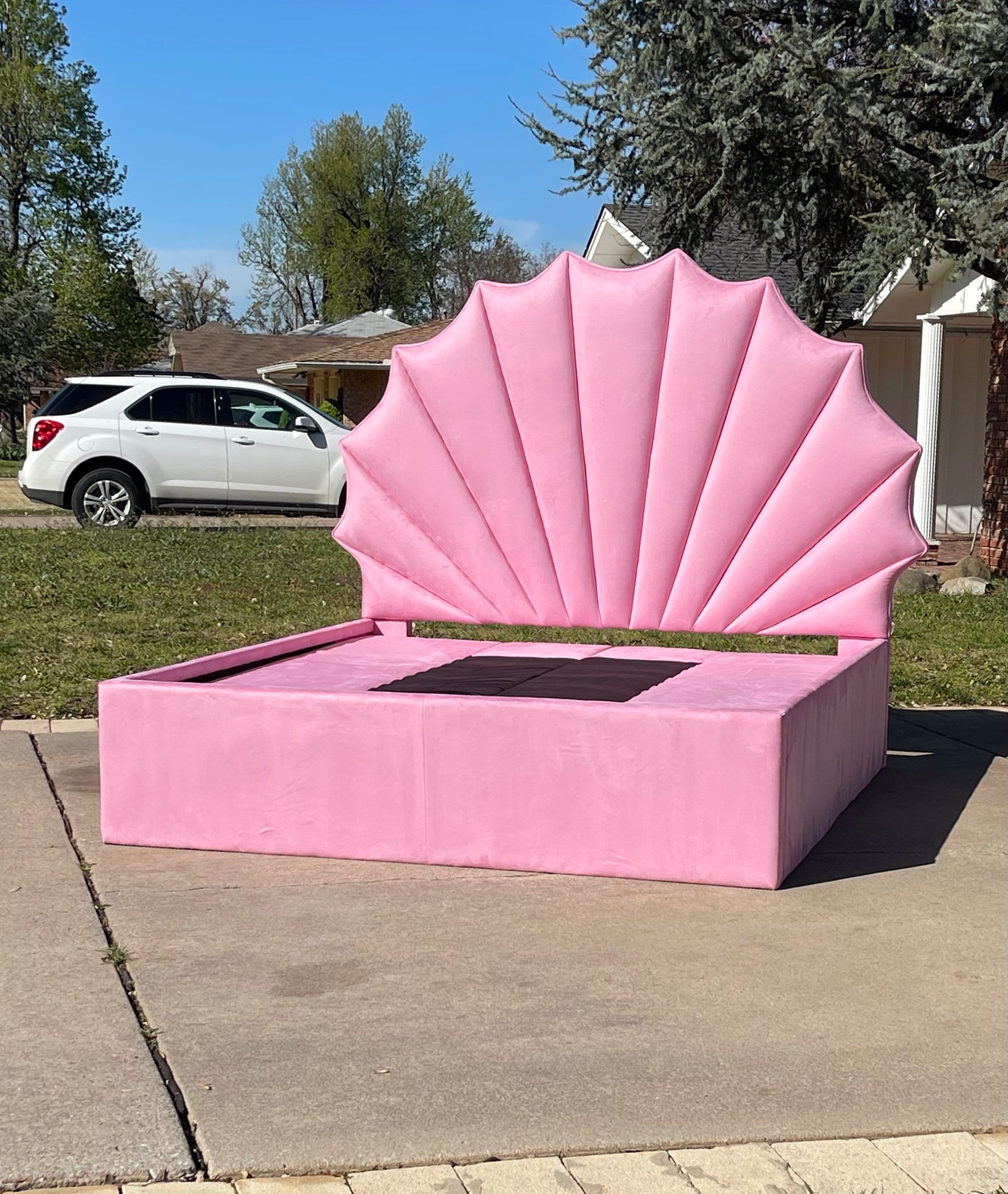 Clam Shell Velvet Bed Frame: Barbie Inspired Custom Tufted Headboard - Etsy