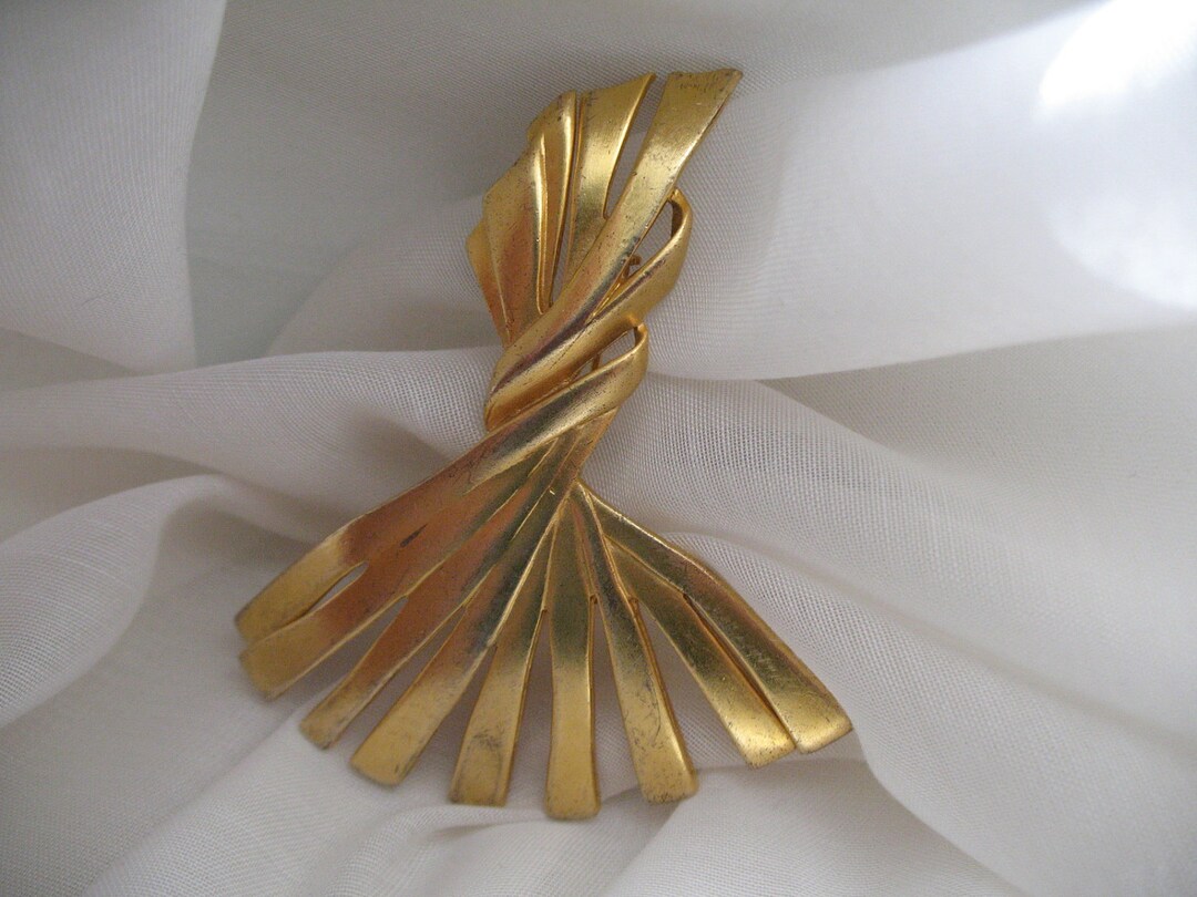 Givenchy Golden Twist Brooch - Etsy