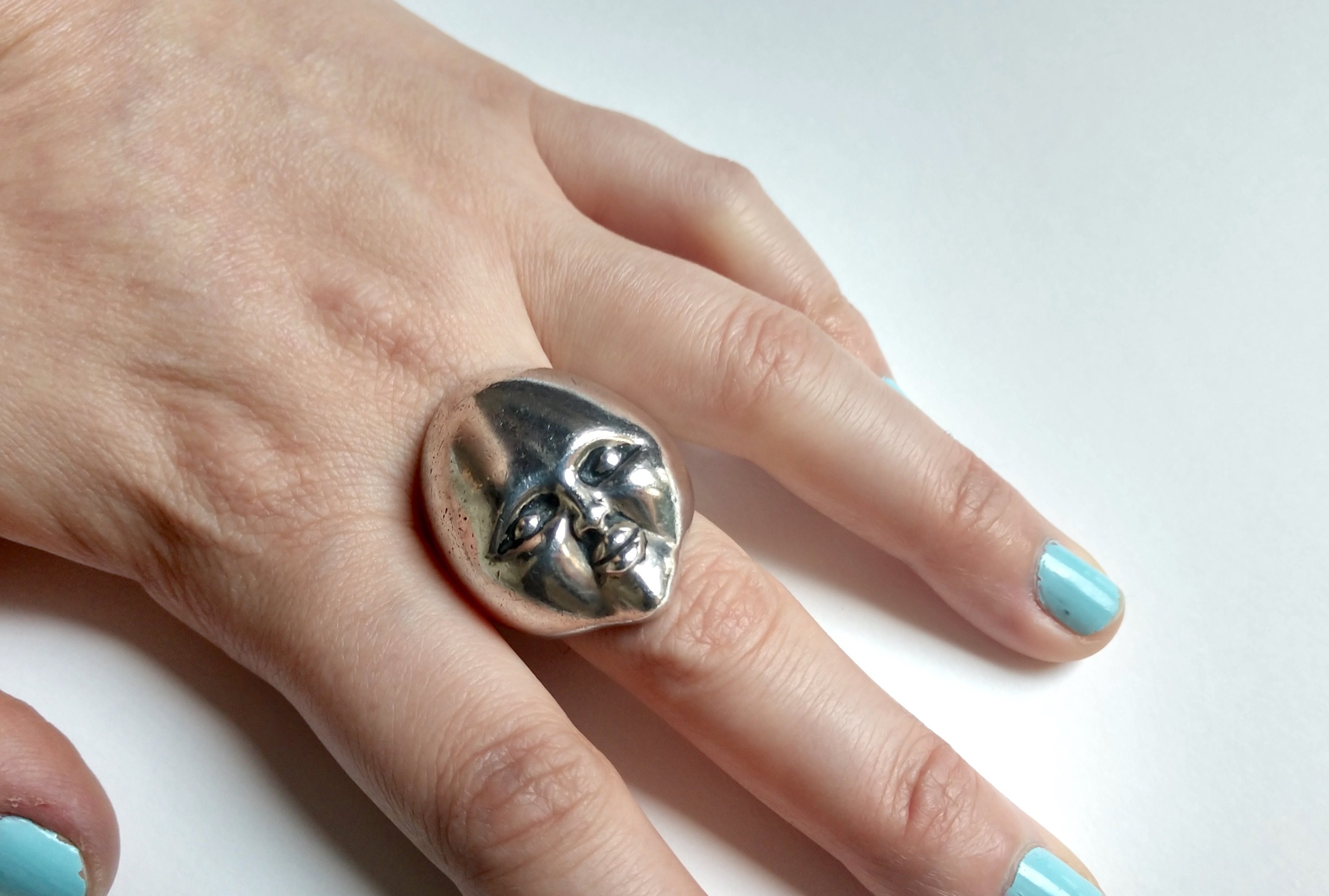 41g Artisan Sterling Silver Sculptural Portrait Ring - Etsy