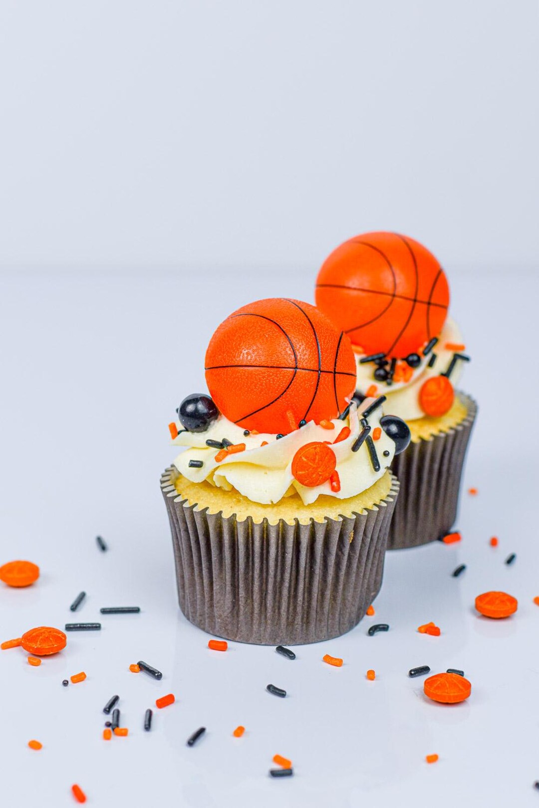 Basketball Cupcake Toppers | Basketball Cupcake Rings, Cake Decorating ...