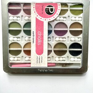 Pebble Inc Chalk Sets Pastels and Earth Colors Set of 2 Palettes ...