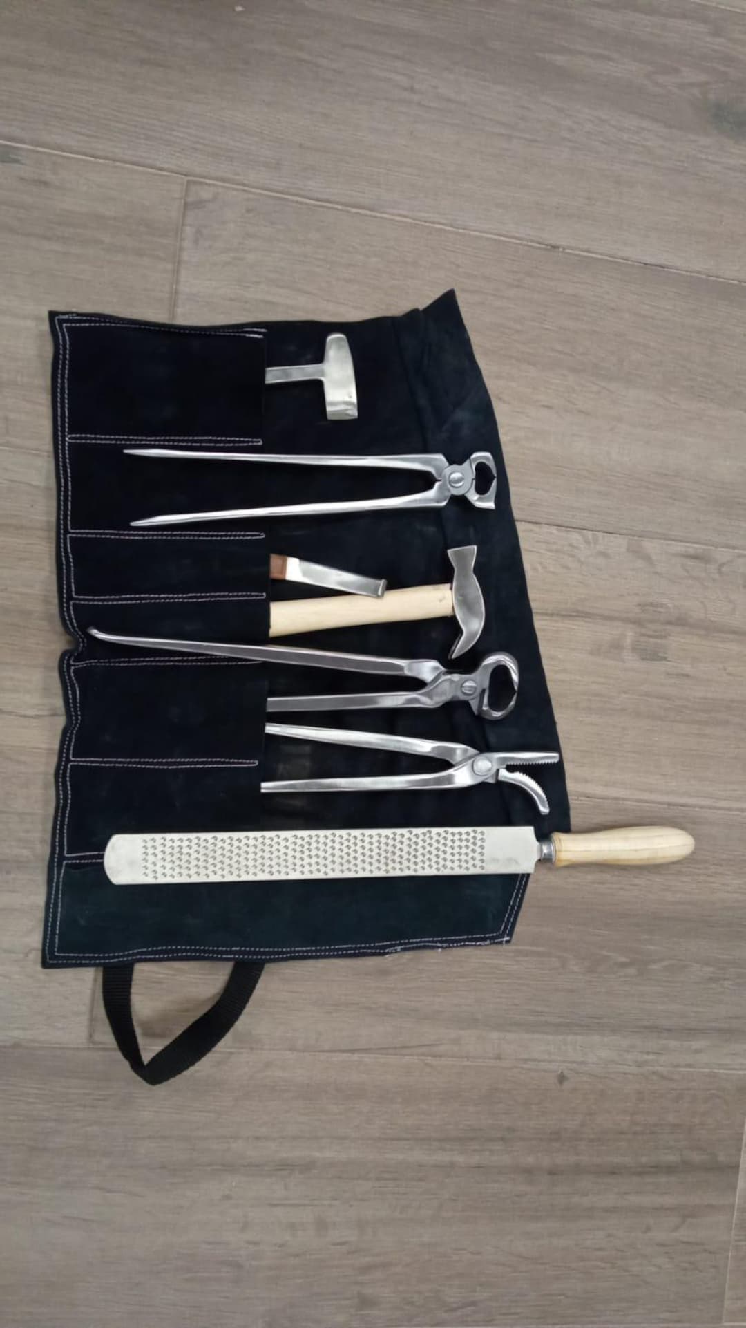 Farrier Tool Kit for Horse Hoof Care | 7-piece Farrier Set With Roll-up ...