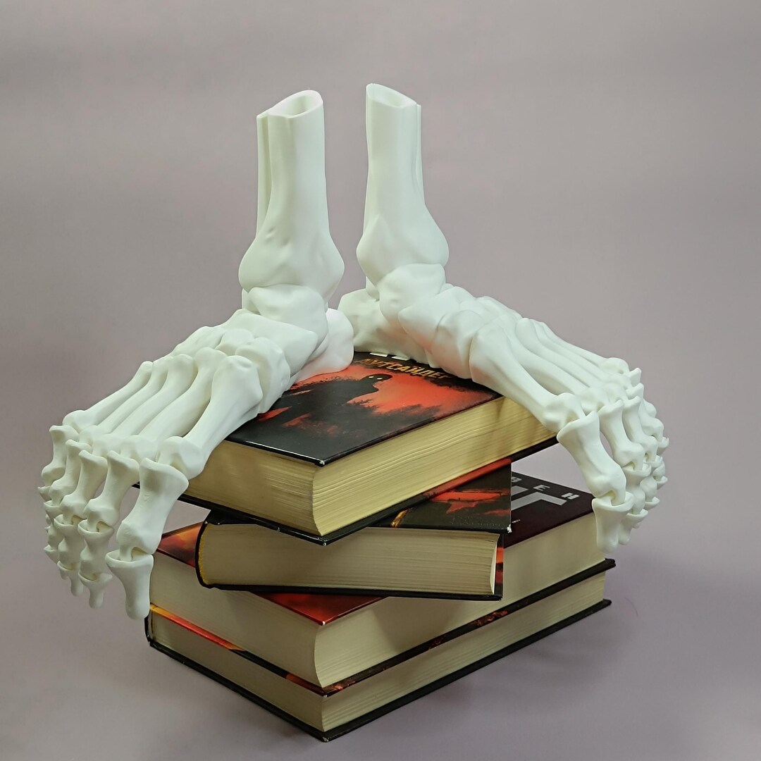 Life-size Skeleton Leg Prop – Articulated Halloween Foot Bones ...
