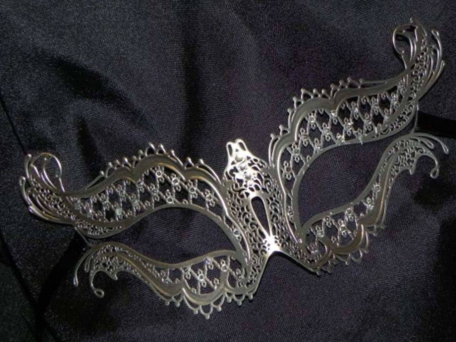 Metallic Lace Filigree Masquerade Mask - Etsy