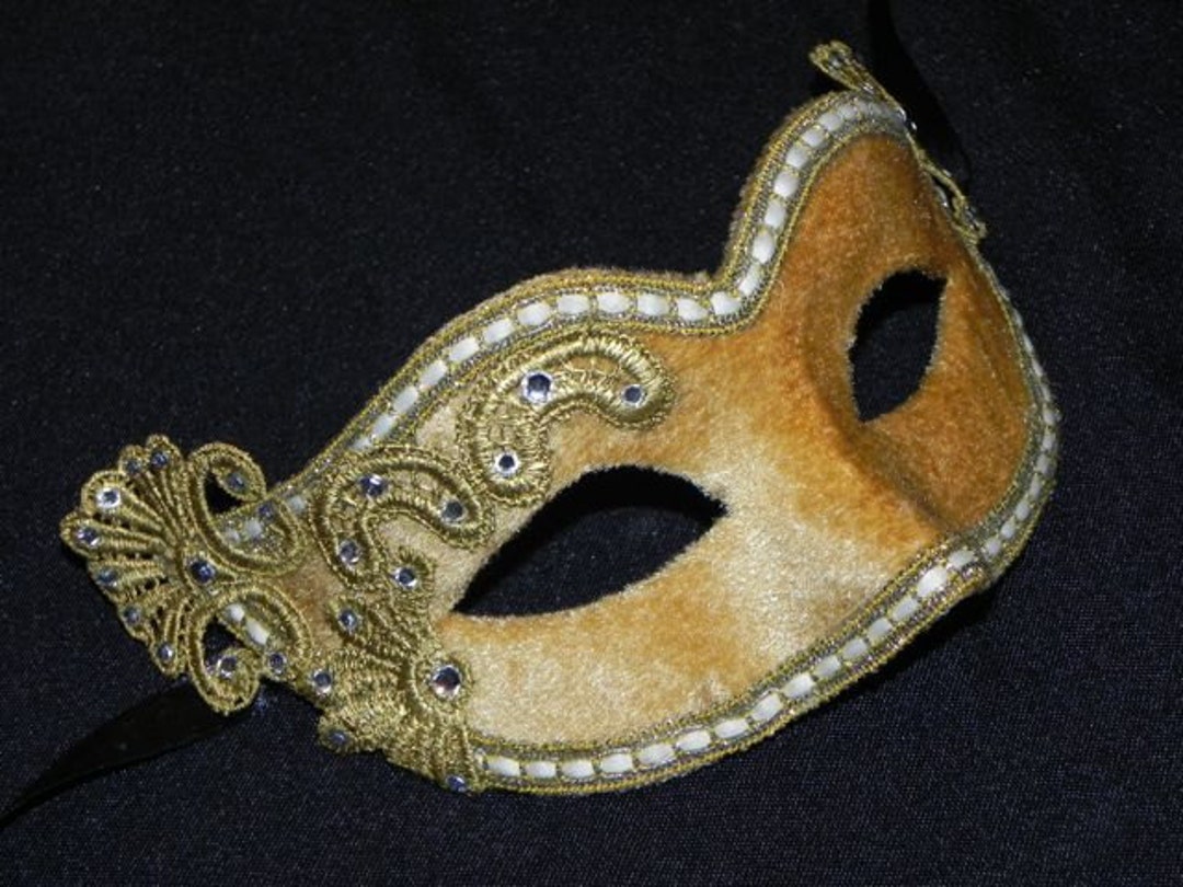 Masquerade Mask in Gold With Velvet and Lace Accents - Etsy