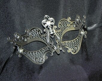 Petite Metallic Masquerade Mask | Etsy