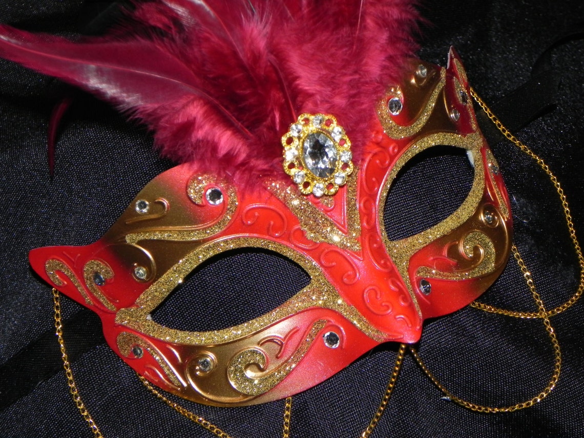 Feather and Chain Masquerade Mask in Red and Gold - Etsy