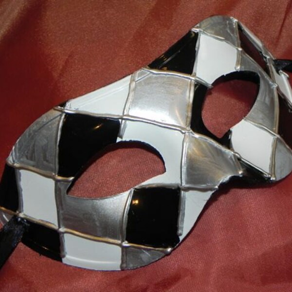 Harlequin Mask - Etsy
