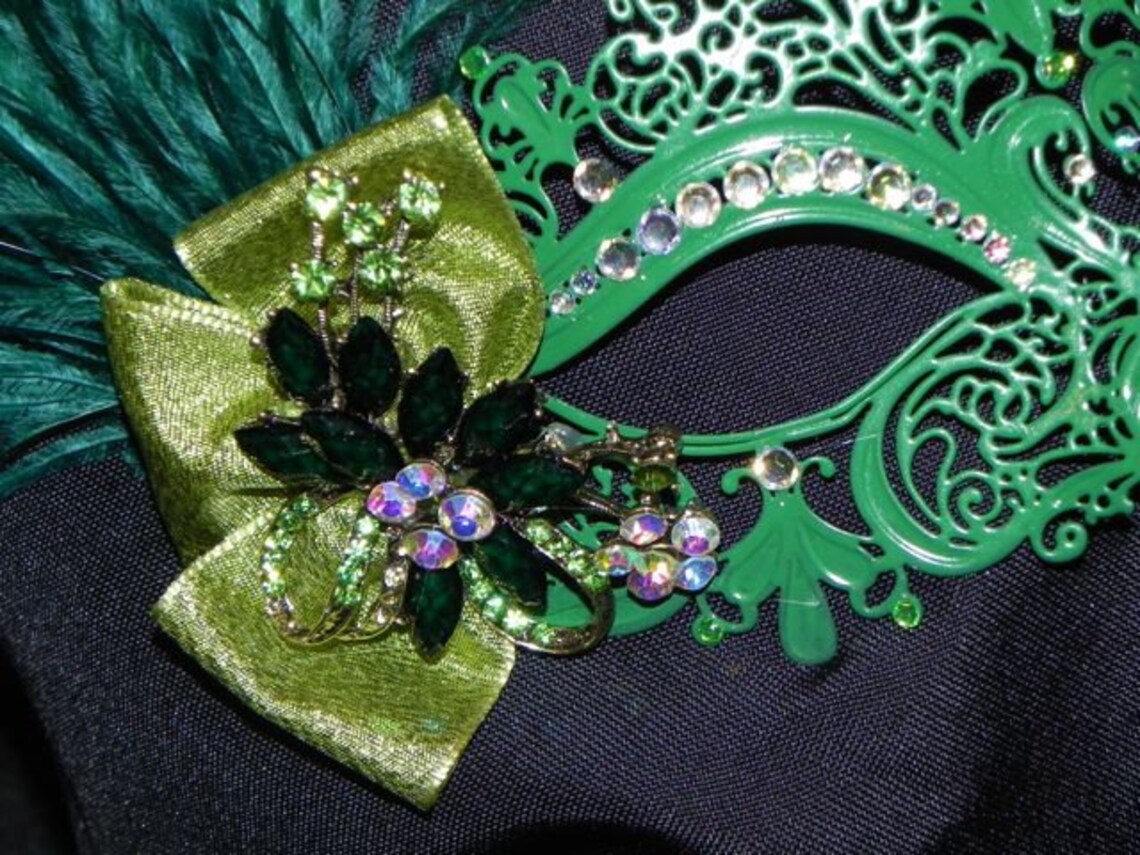 Metallic Masquerade Mask in Shades of Green | Etsy