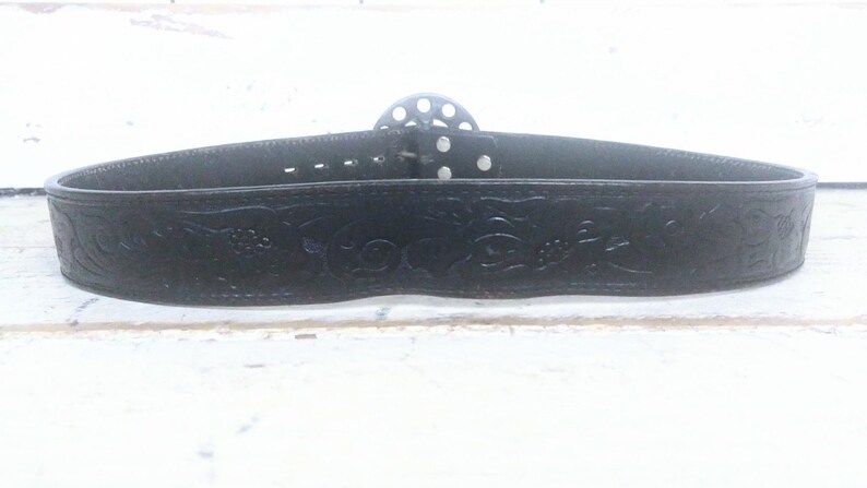 Vintage Wrangler Black Tooled Leather Revolver Drum Buckle - Etsy