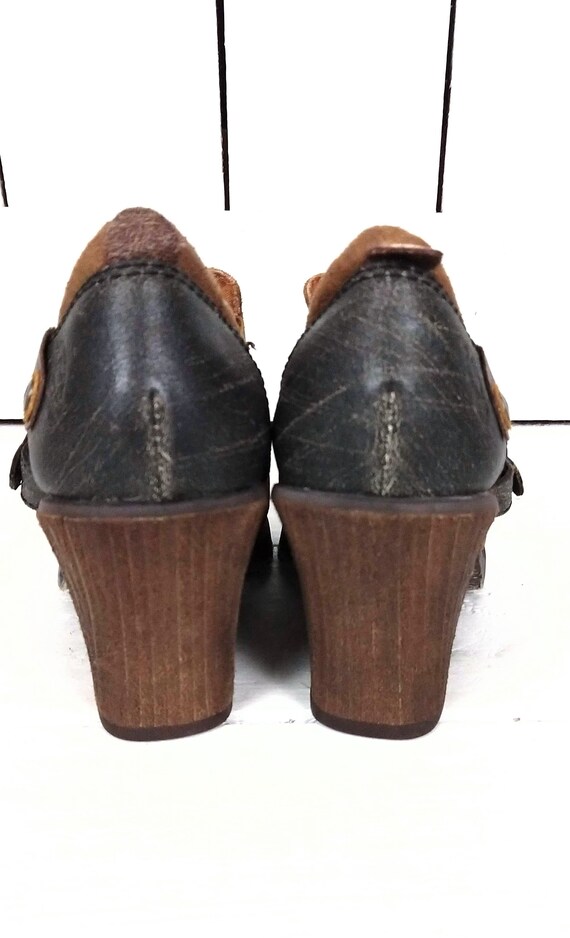 London Underground chunky wooden suede leather clog s… - Gem