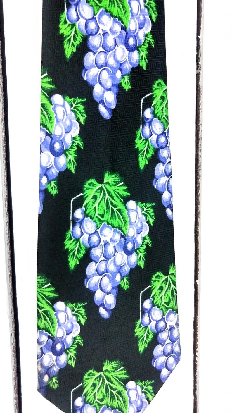 Vintage Wine/grapevine Necktie/a Rogers Grapes | Etsy