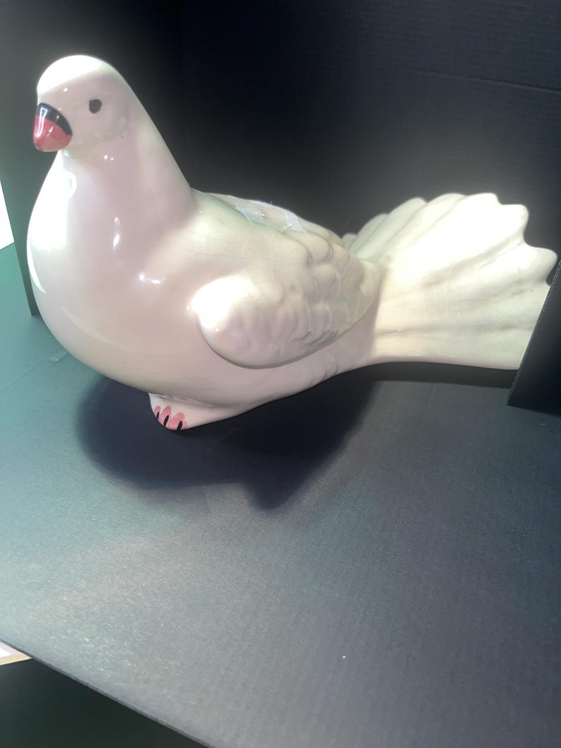Vintage J Wilfred White Fantail Dave/pigeon Handpainted Figurine. - Etsy UK
