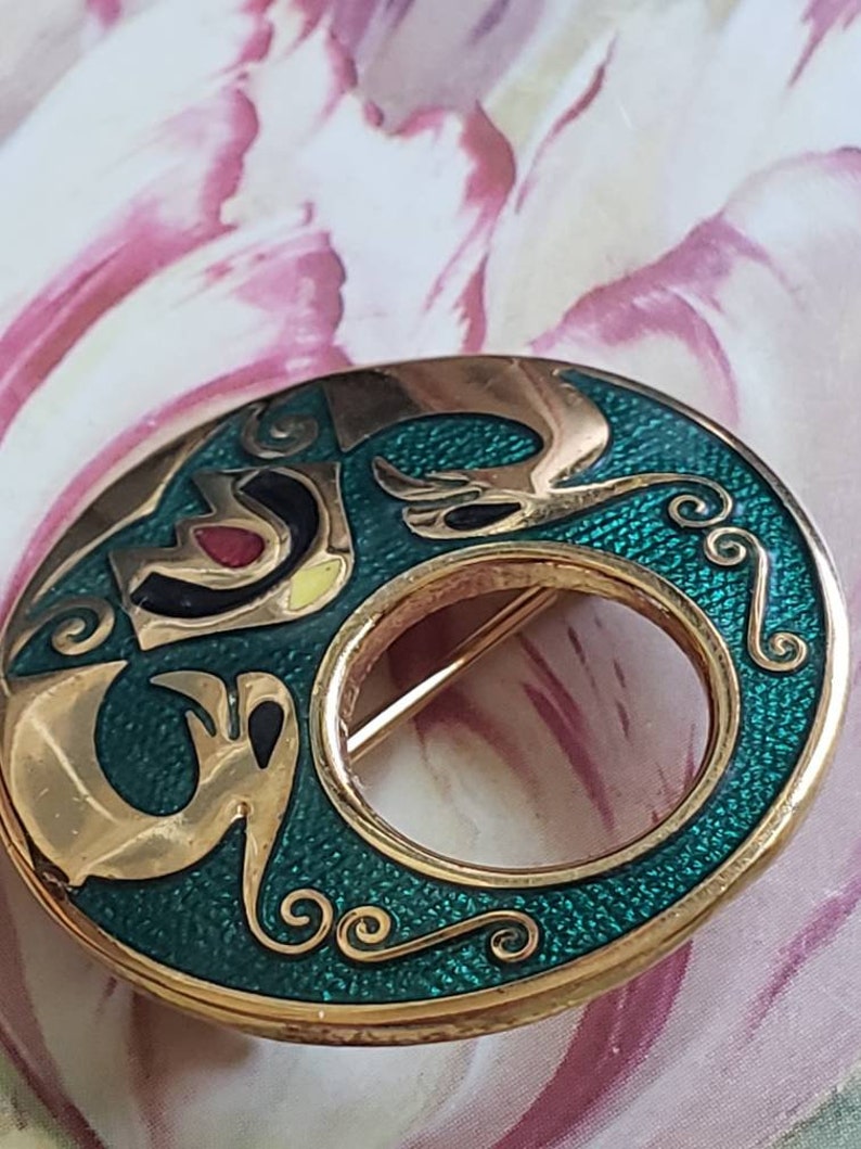 Vintage Celtic Gold Tone Metal Brooch Pin Irish Enamel Red - Etsy