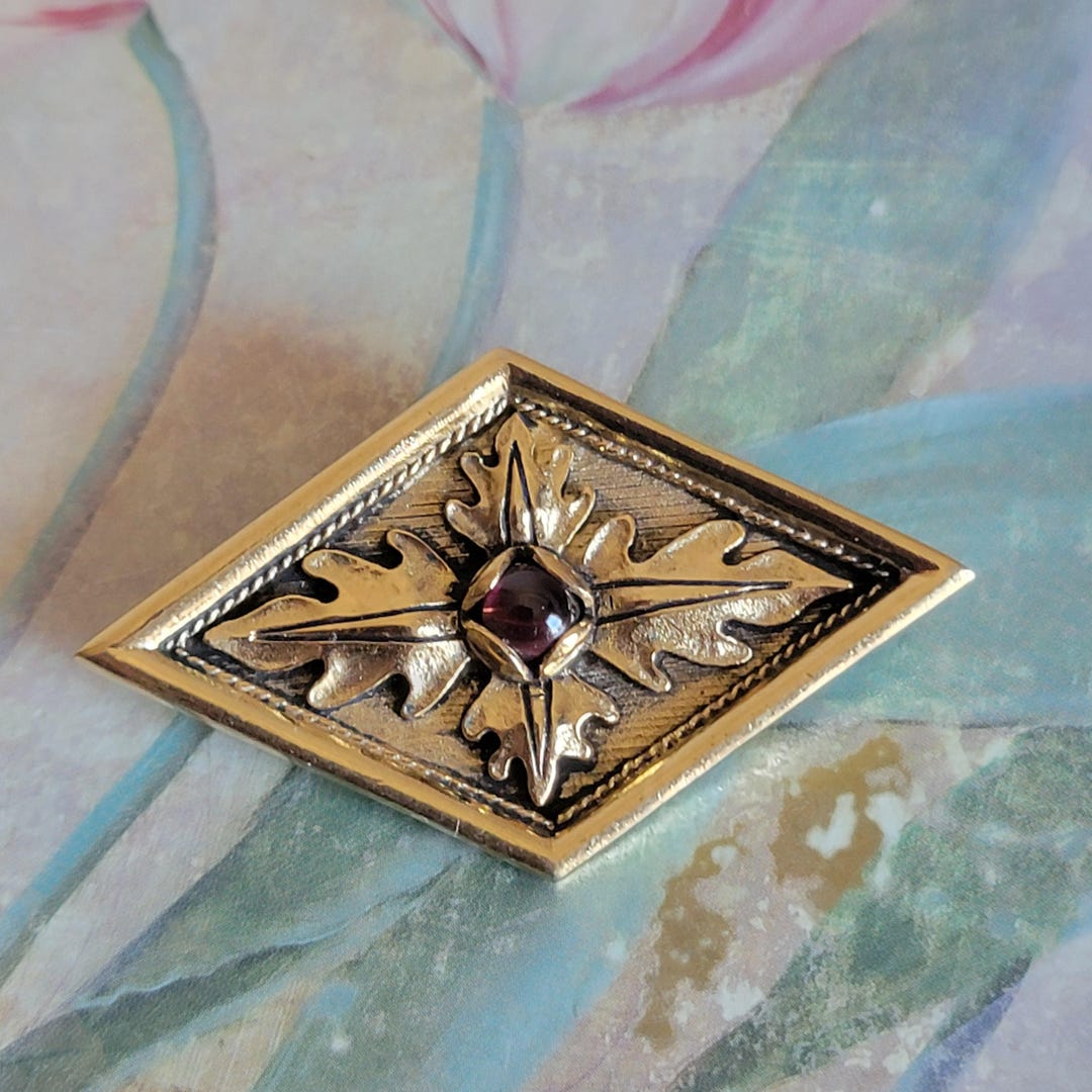 Vintage MFA Brooch: Brass Tone Metal & Garnet Cabochon Pin - Etsy