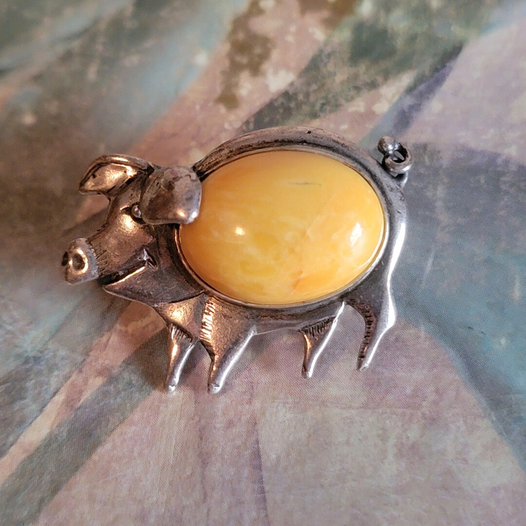 Vintage Sterling Silver and Baltic Amber Butterscotch Amber Pig Hog ...