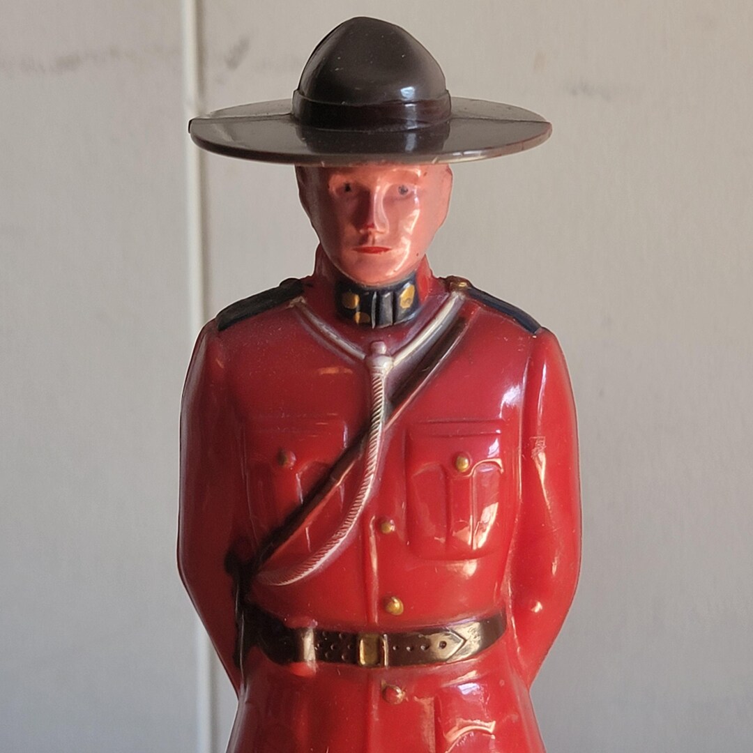 Vintage Reliable Mountie Mounted Police Figure Souvenir Made in Canada ...