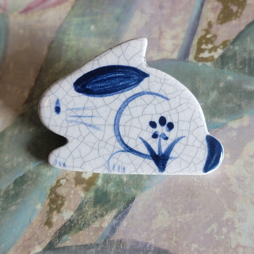 Vintage Signed Dedham Pottery Style Classic Spring Bunny Rabbit With ...