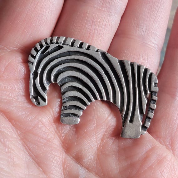 Vintage Sterling Silver Zebra Pin or Brooch - Gem