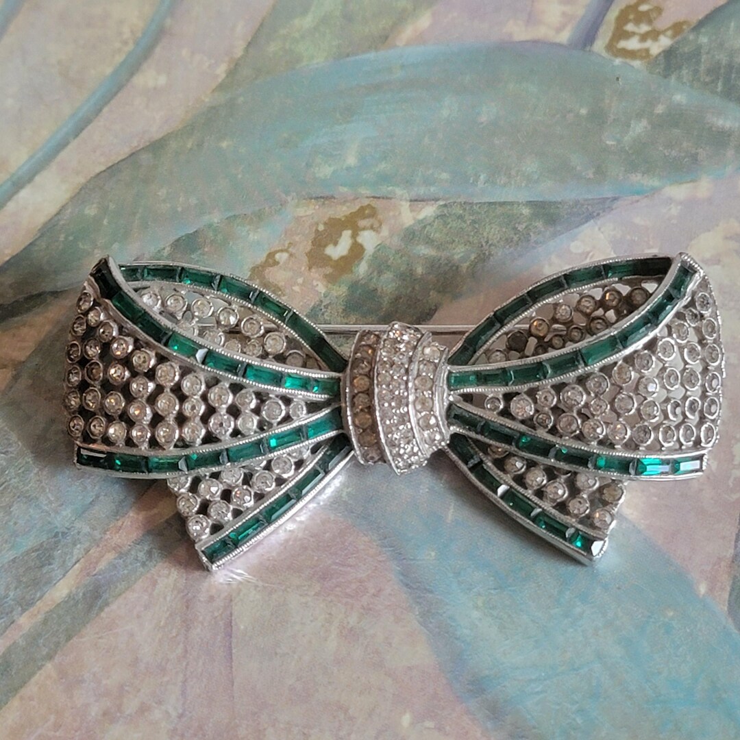 Vintage Bow Brooch Pin Silver Tone Metal Clear and Green Rhinestones - Etsy