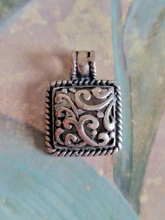 Vintage scroll pendant 925 - Gem