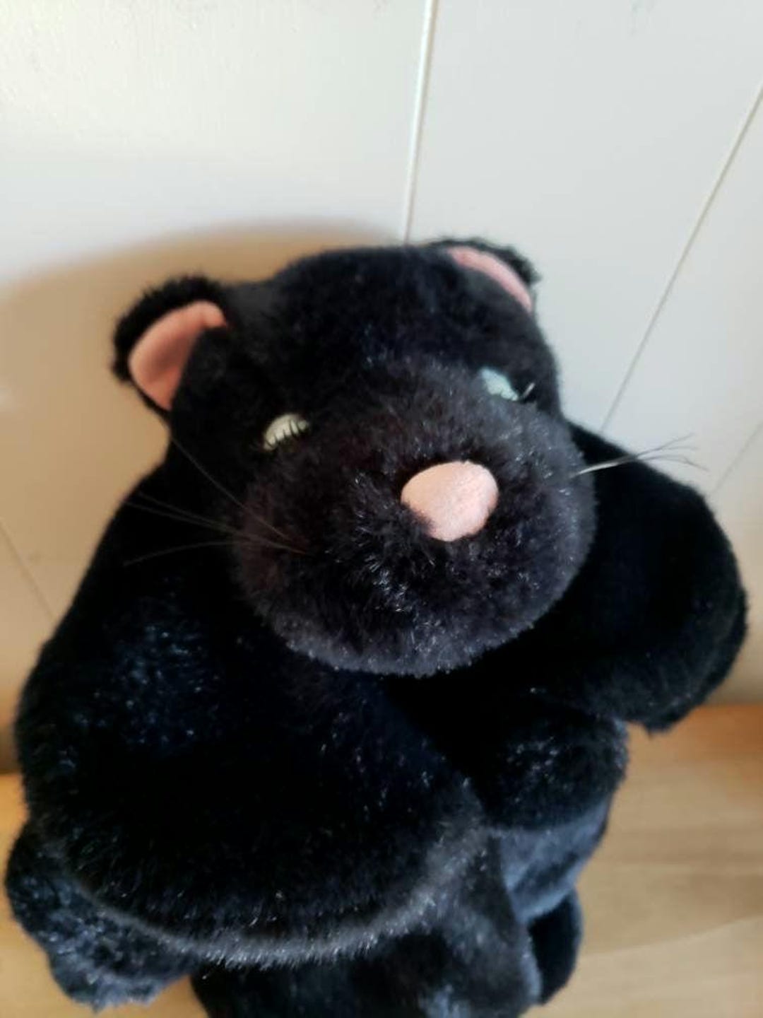 Vintage 1986 North American Bear Co Panther Plush Faux Pearl Necklace