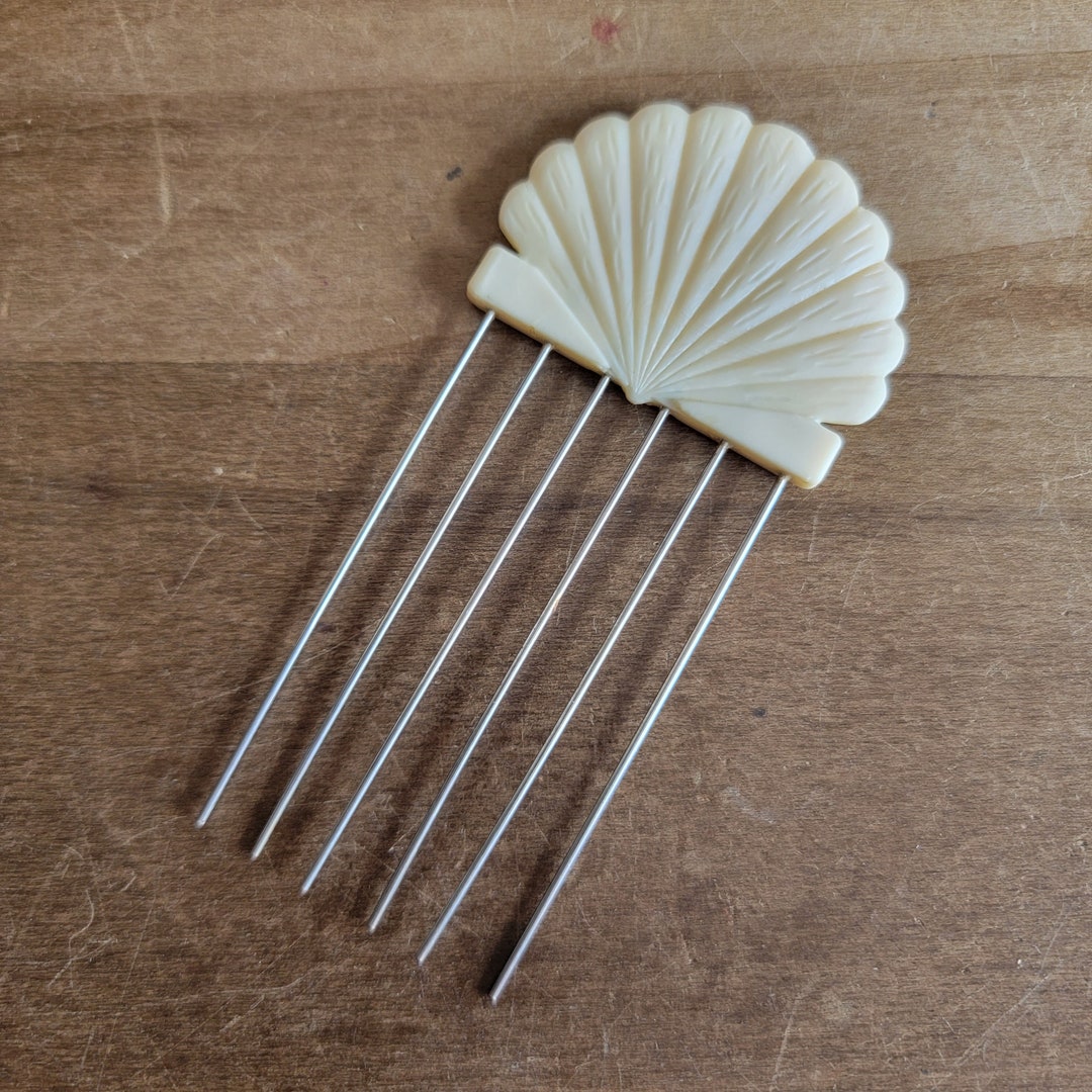 Vintage Clam Shell Hair Pick as Is - Etsy