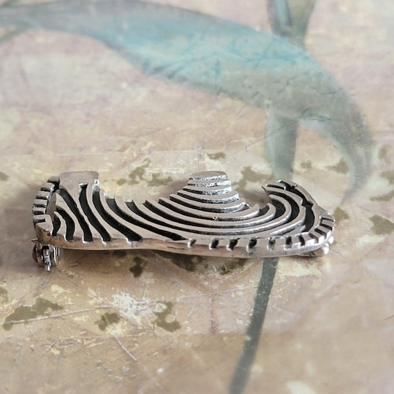 Vintage Sterling Silver Zebra Pin or Brooch - Gem