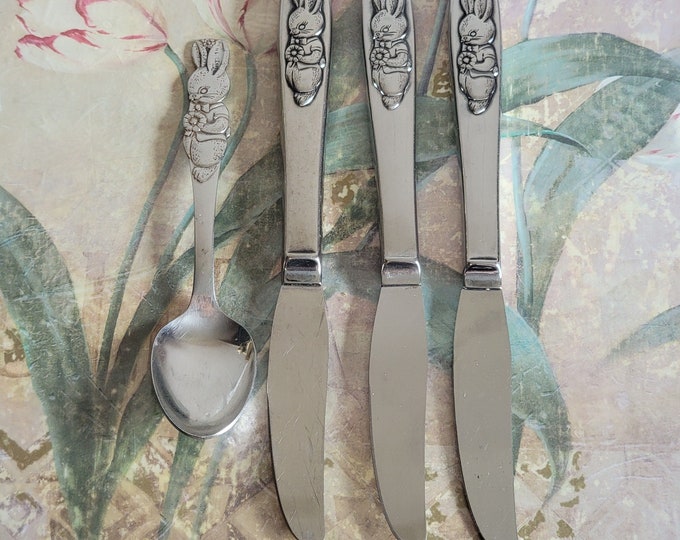 Vintage Oneida Community Stainless Steel Spoon and 3 Butter Knives ...