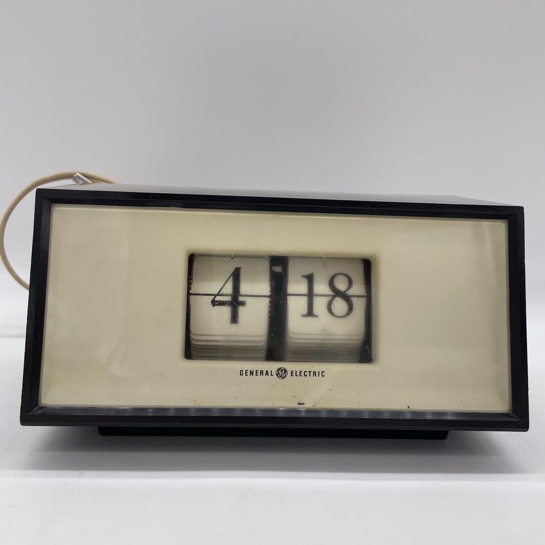 Vintage GE General Electric Flip Clock Model 8114 Mid Century Modern ...