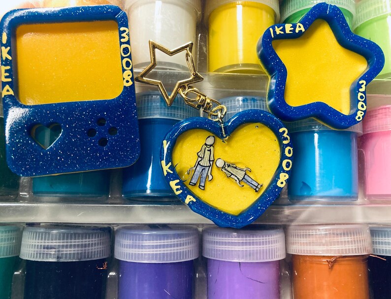 SCP-3008 : the Infinite IKEA Shakeable Keychain - Etsy