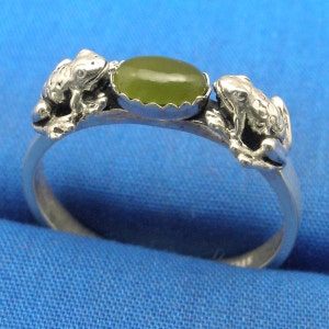 Green Jade Frog Ring, Hand Crafted Recycled Sterling Silver, Handmade ...