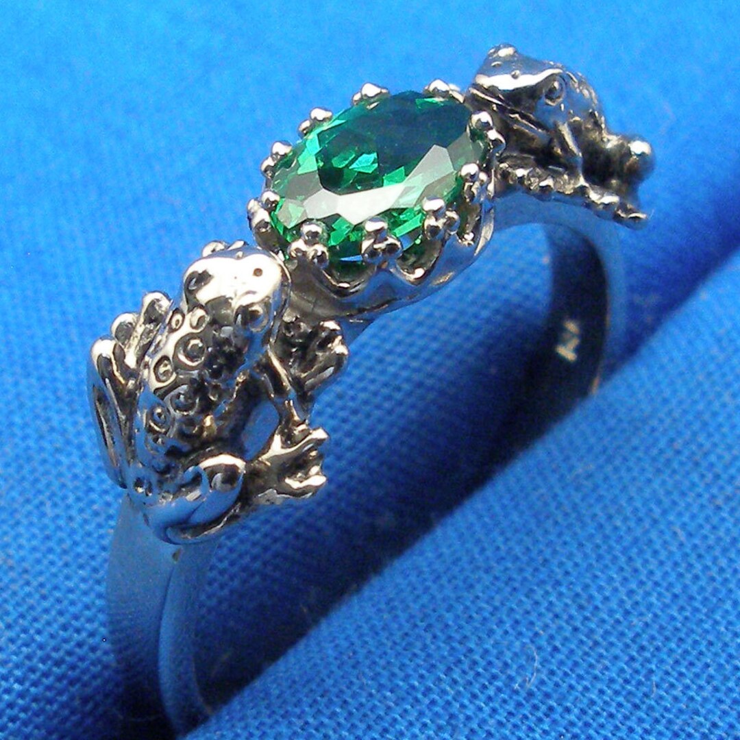 Frog Ring, Emerald Green Cubic Zirconia, Hand Crafted Recycled Sterling ...