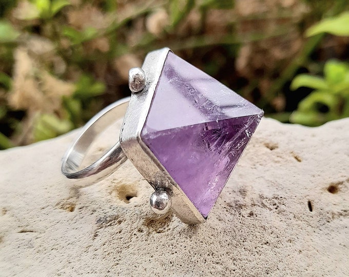 Amethyst Pyramid Ring. Stone Pyramid Ring. Large Amethyst Ring. Artisan ...