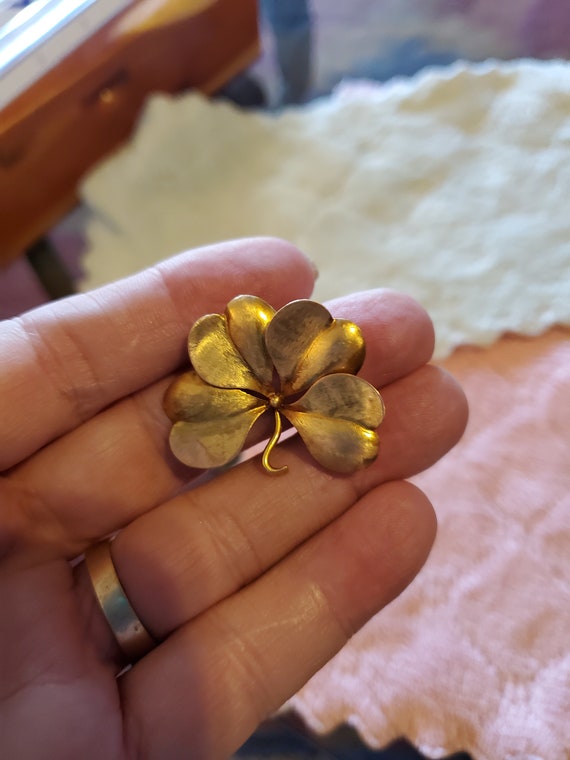 14K Solid Gold Clover Pin/Pendant Hallmarked 5 grams - Gem