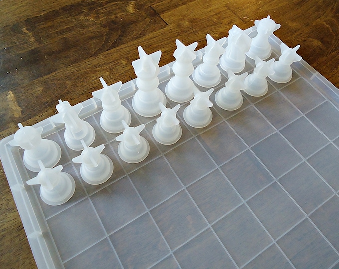 Silicone Mold, Chess Board and 16 Pieces, for Epoxy Resin Chess Set, 12 ...
